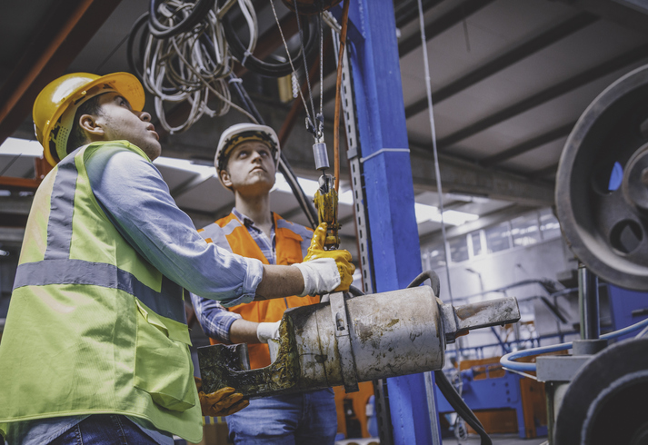Your Complete Guide To Safe Winch & Hoist Operation